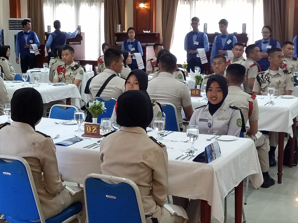 TABLE MANER 2 – Program S1 Pemerintahan Integratif